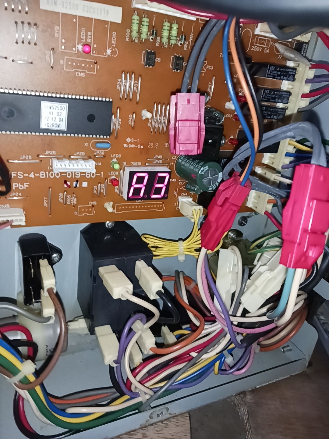 【修理事例】Panasonic製氷機SIM-S2500のエラーコード「A3」解決方法｜ETセンサー故障を徹底解説